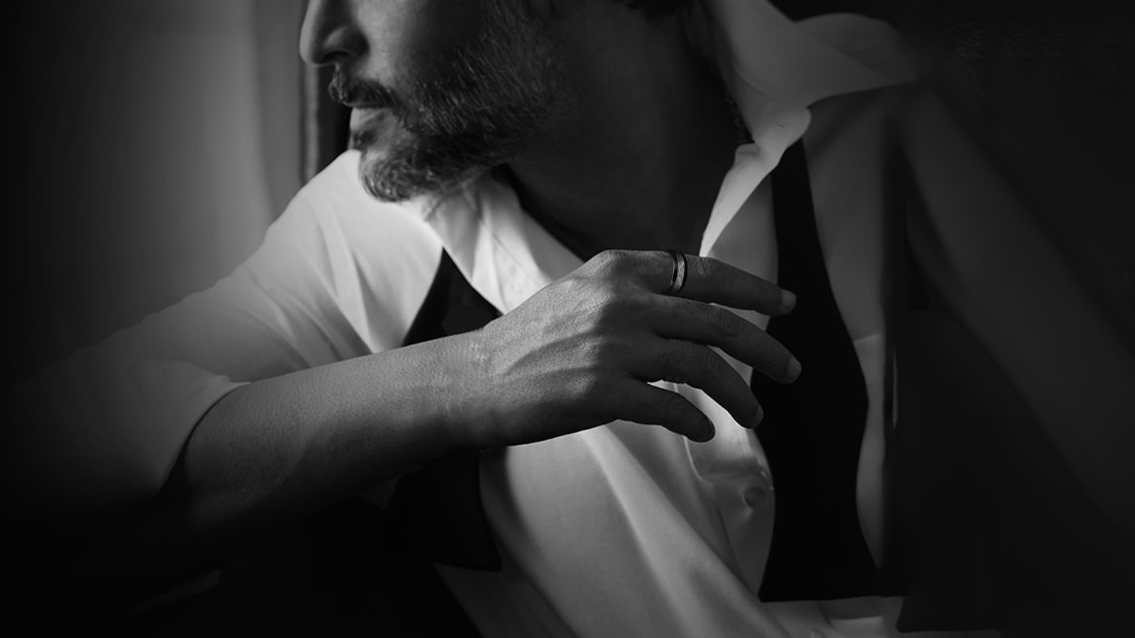 Left Index Ring: History, Style & Symbolism